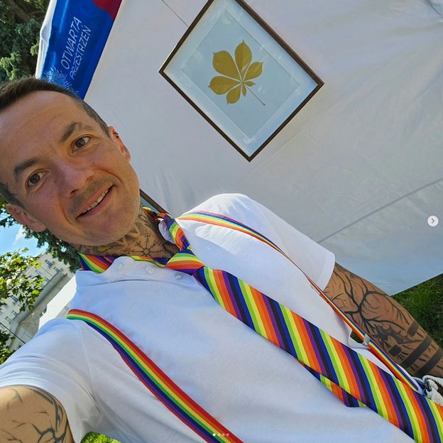 Józefaciuk, który dokonał coming outu, chciał odebrać sobie życie - Pudelek