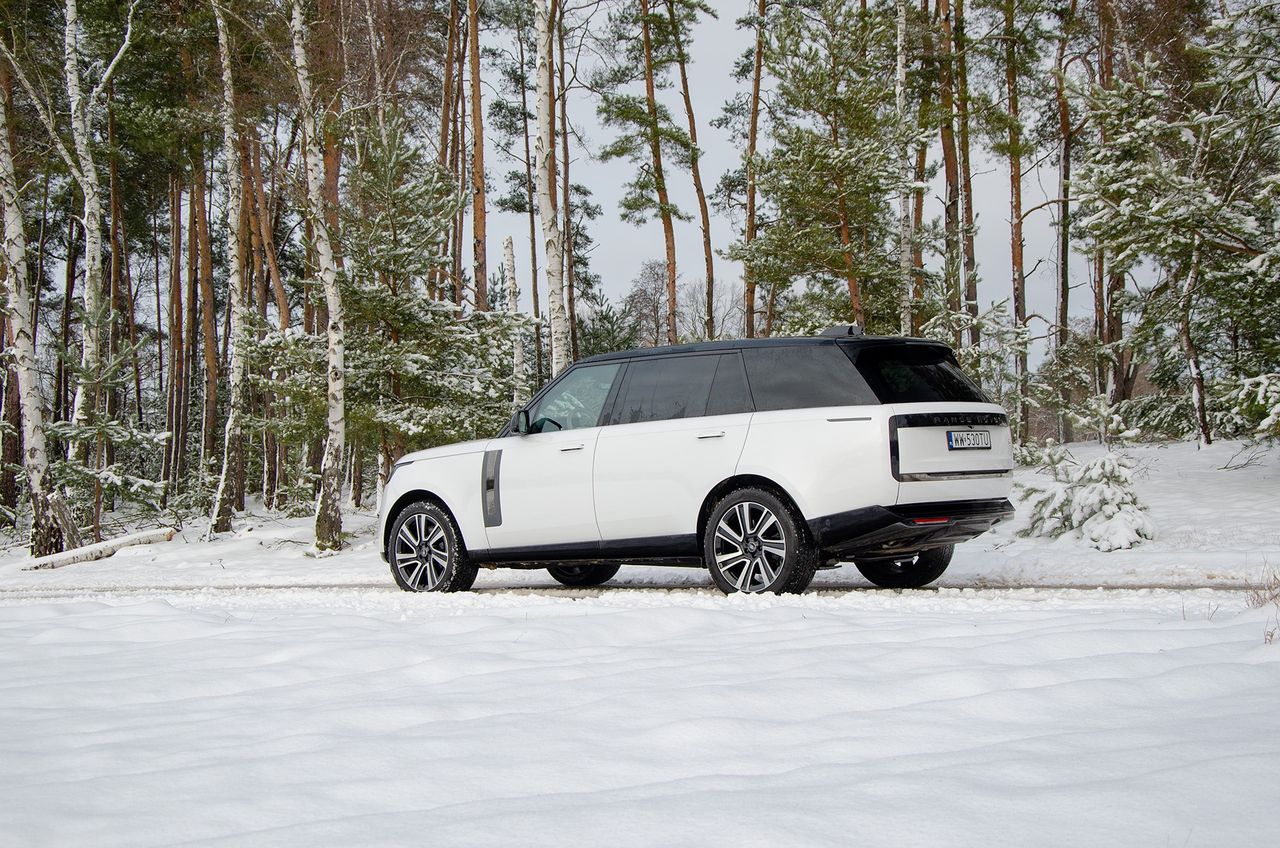 Test: Range Rover P615 LWB - rodzinna limuzyna, która mogłaby być Rolls ...
