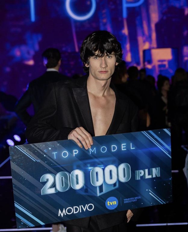 Zwycięzca "Top Model" wystąpił w INNYM programie TVN (FOTO) - Pudelek