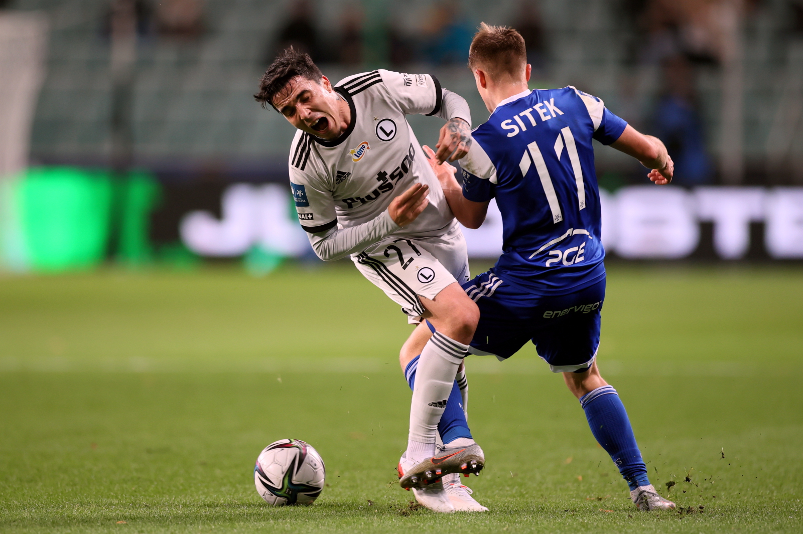 Ciasno w czołówce, Legia prawie na samym dnie. Zobacz tabelę PKO ...