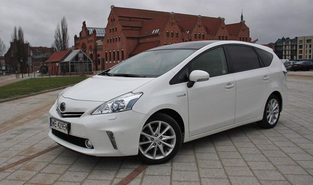 Toyota Prius+: rodzinna hybryda - WP Moto