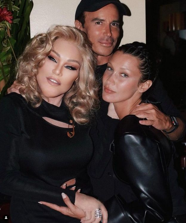 "Kobieta Kot" twierdzi, że nie przeszła żadnej operacji plastycznej ...