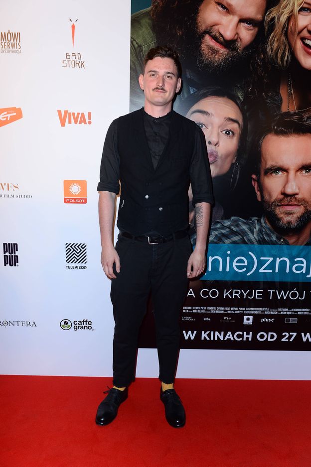 Dawid Podsiadło zaśpiewał o ojcu alkoholiku. Smutne słowa - Pudelek