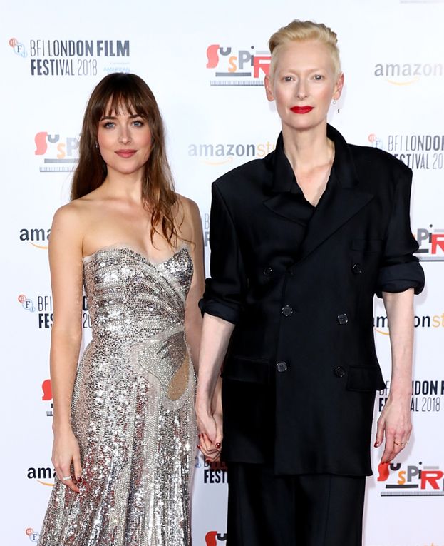 Dakota Johnson i Tilda Swinton promują "Suspirię" w Londynie - Pudelek