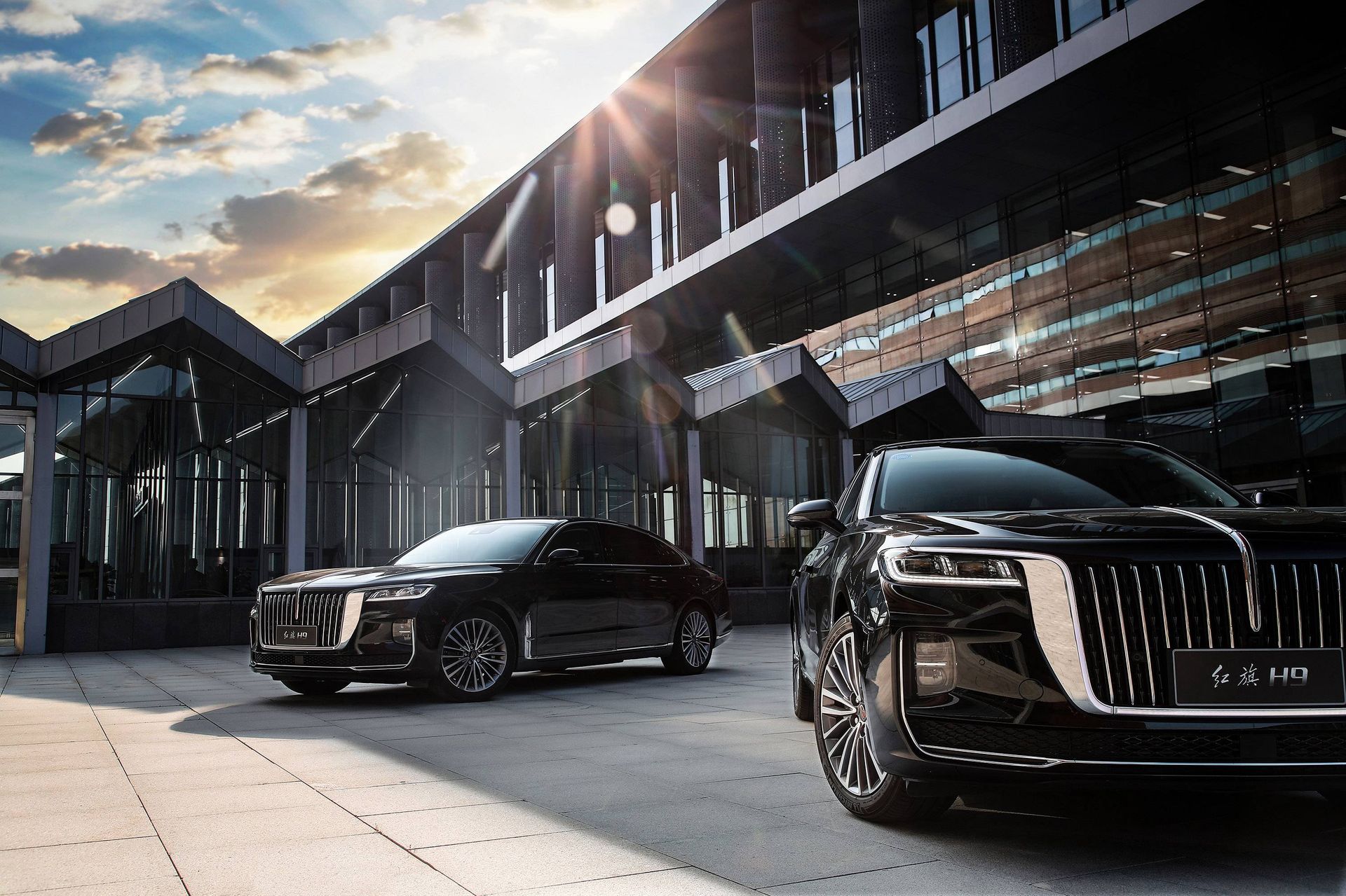 Oficjalny debiut Hongqi w Polsce. Luksus po chińsku