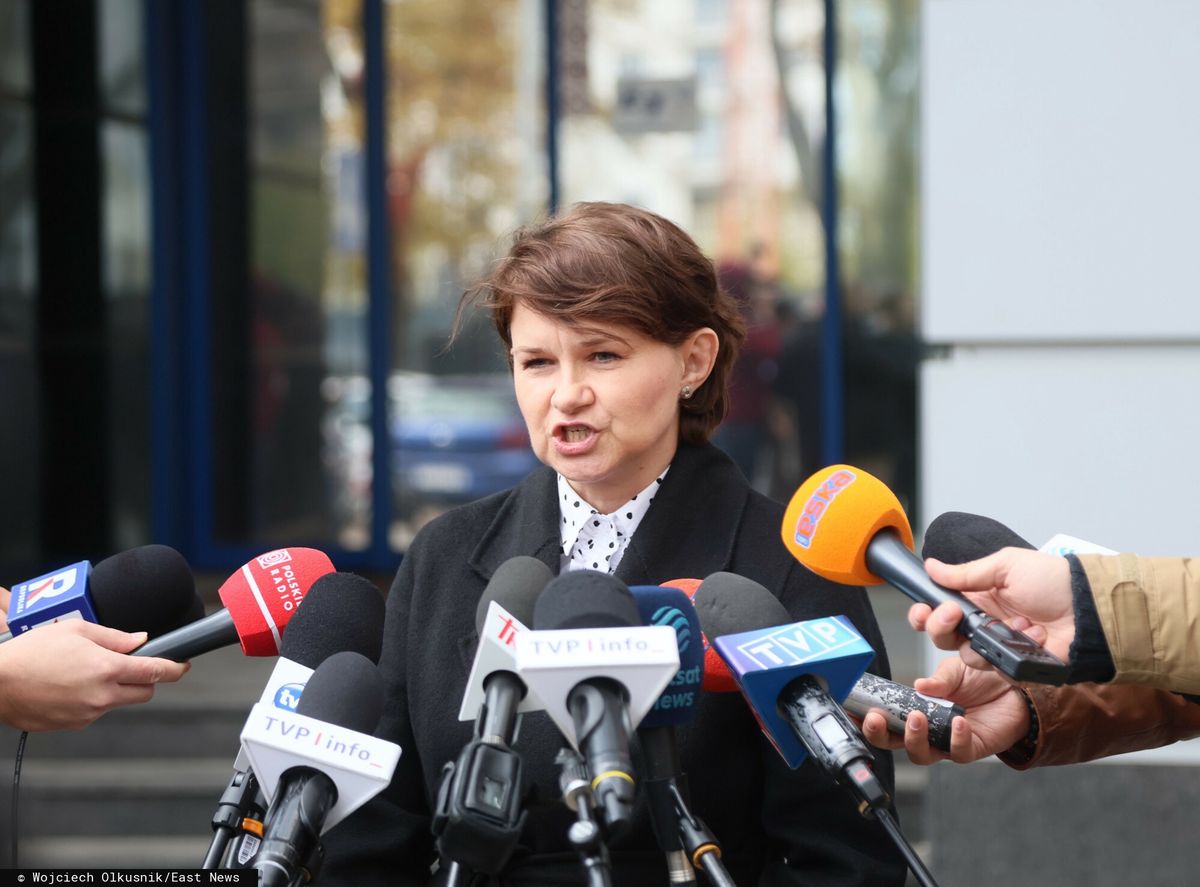 Była dyrektor biura premiera Morawieckiego z zarzutami. Ogromne kwoty ... Była dyrektor biura premiera Morawieckiego z zarzutami. Ogromne kwoty ...