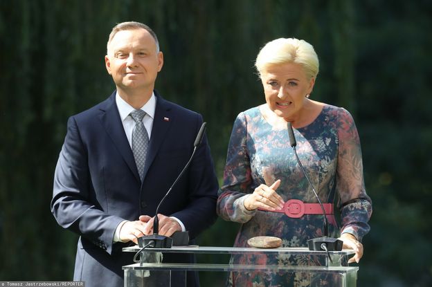 Agata Duda czyta "Ballady i romanse" Mickiewicza i objaśnia: "To utwory ...