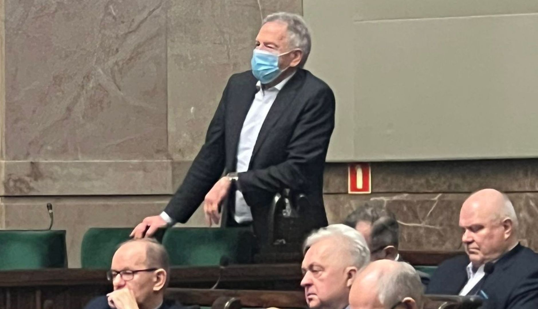 Skandal W Sejmie Zdjęcie Posła Obiegło Sieć O2