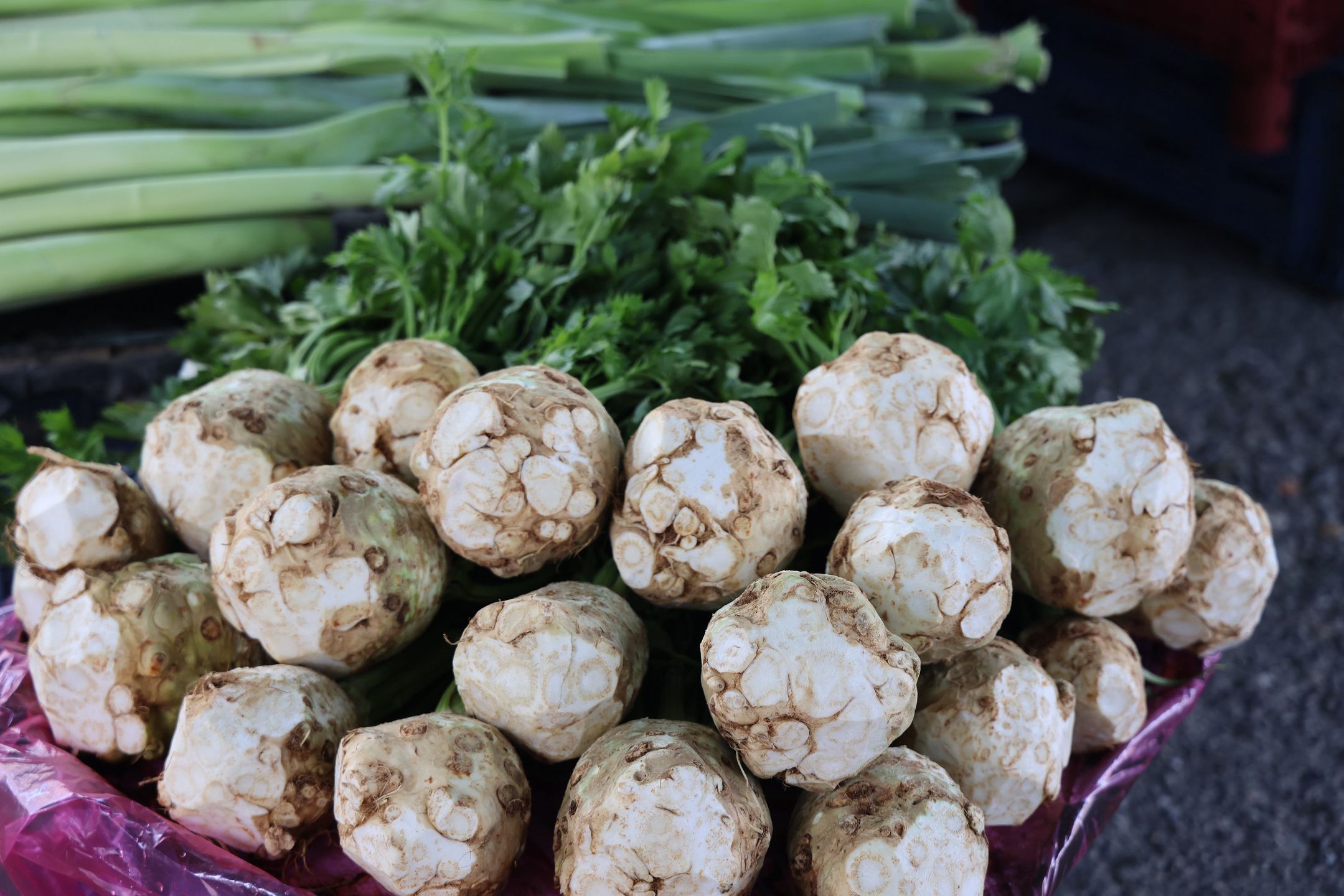 Seler w roli głównej, czyli co zrobić z selera korzeniowego? - WP Kuchnia