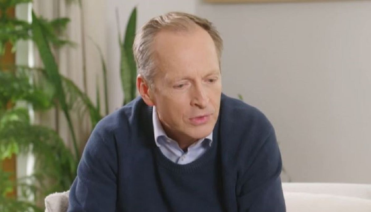 Konrad Piasecki opowiedział o uzależnieniu mamy od leków. "Ku ...