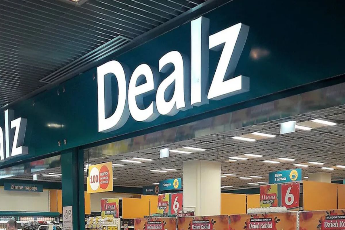 Dealz kusi hitami na Mikołajki. Już od 6 zł