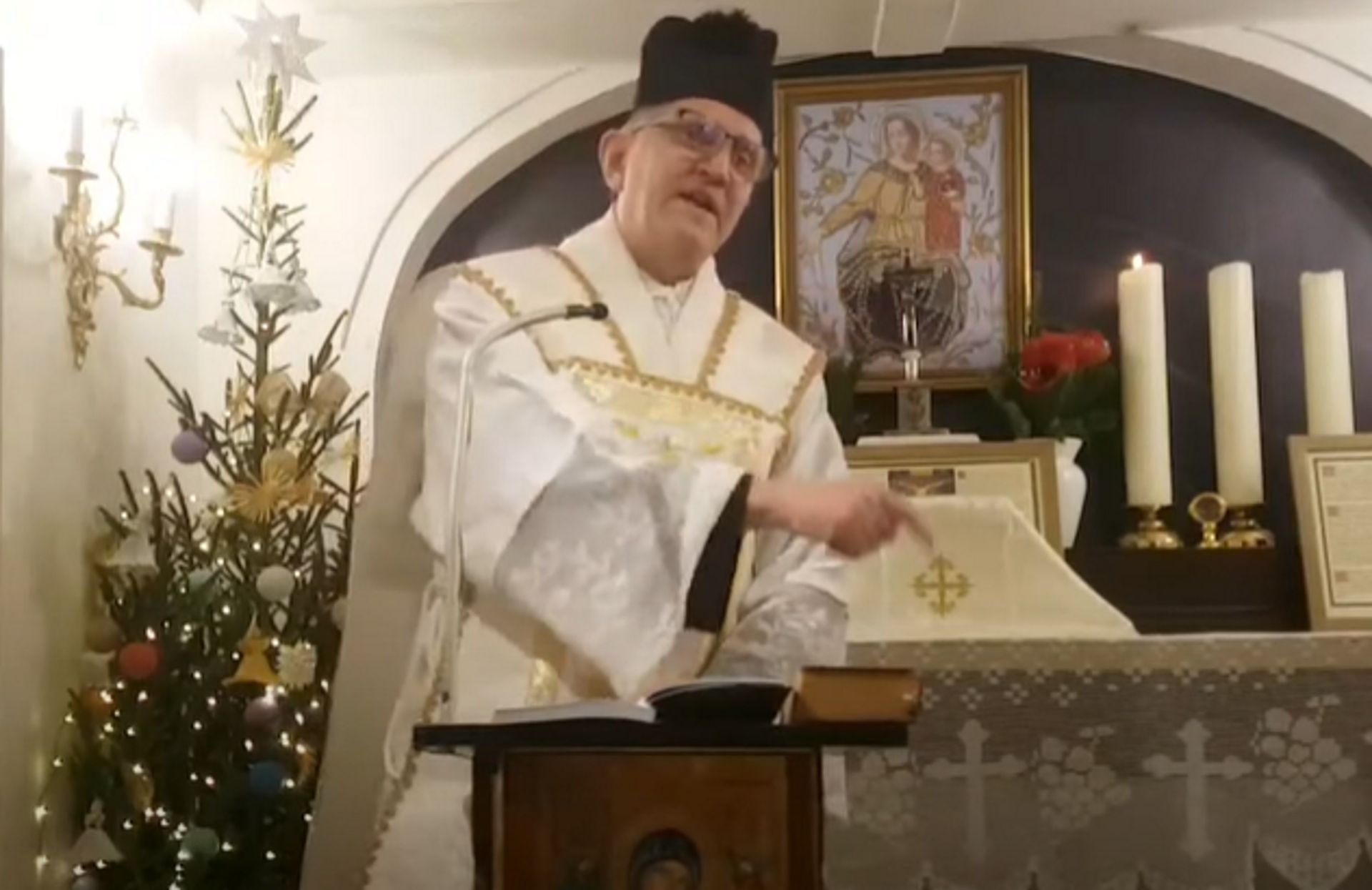 Skandal na mszy. Tak ksiądz mówił o zmarłym papieżu