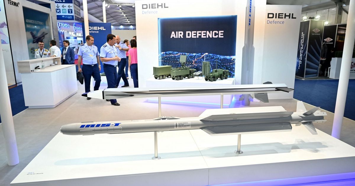 IRIS-T SLM. Niemiecki system obrony przeciwlotniczej w Ukrainie - WP Wiadomości