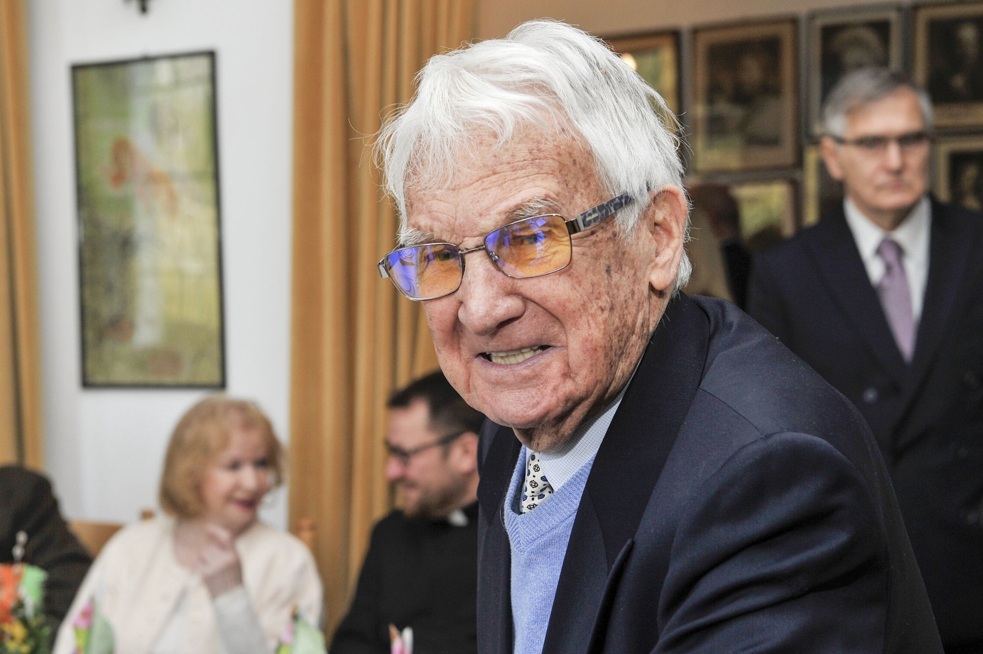 Witold Sadowy miał 100 lat, gdy dokonał coming outu. "Jestem gejem" - WP Książki