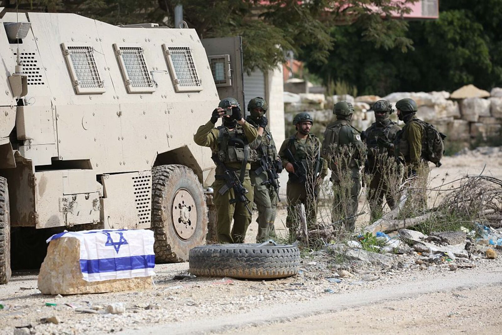 Israel Kills Key Al‑Quds Force Operative in Southern Lebanon ...