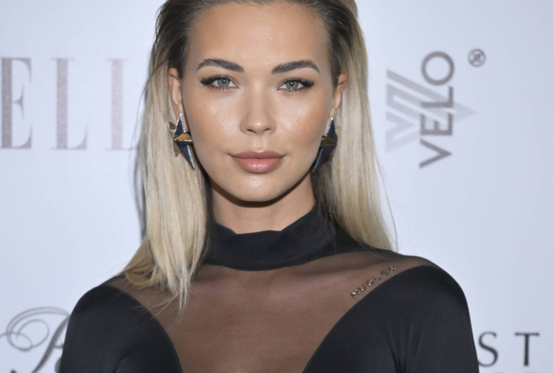 Sandra Kubicka w mini na wielkiej gali. Odważnie - WP Kobieta