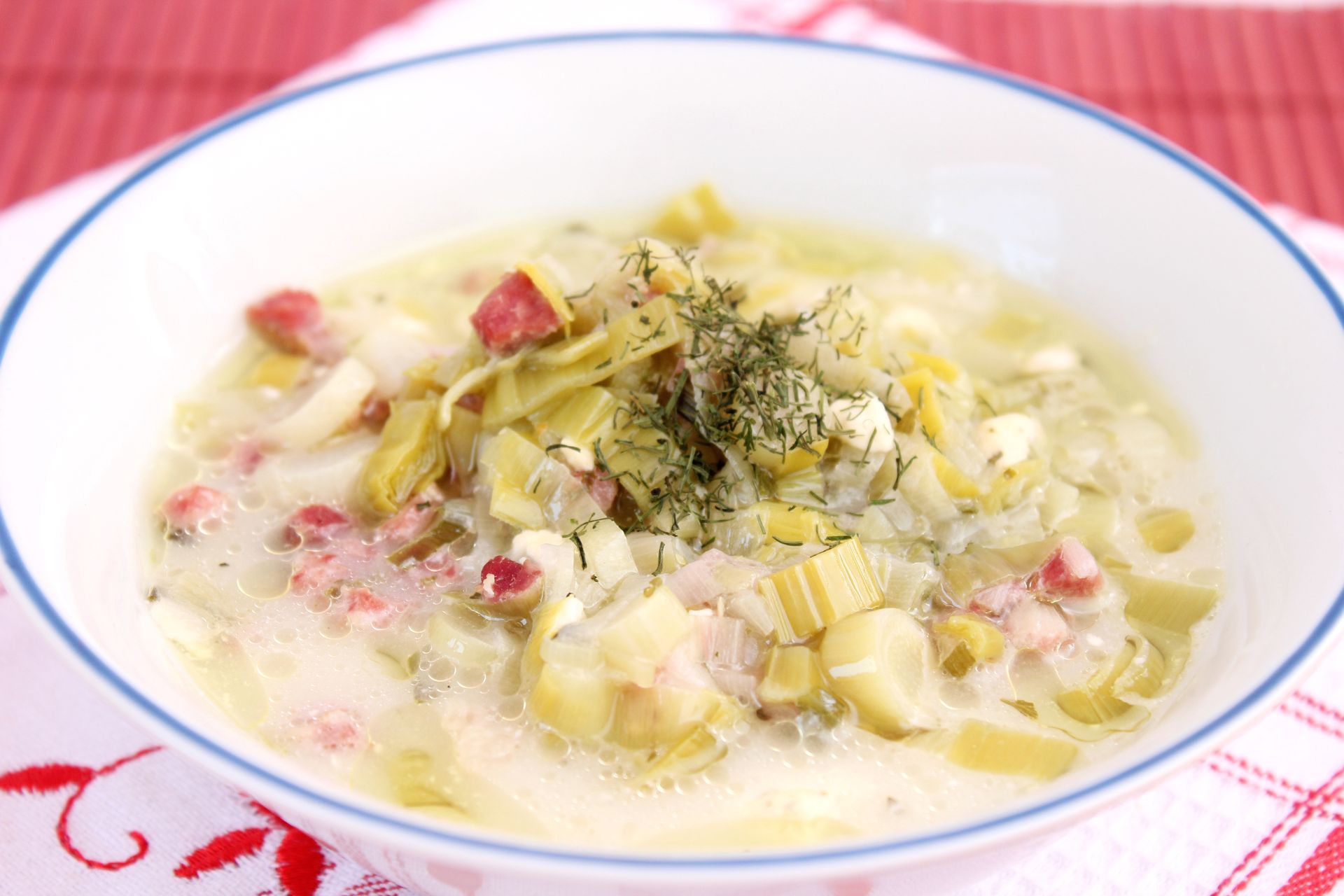 Przedwojenna zupa jarzynowa ratowała przed głodem. Dziś mało kto ...