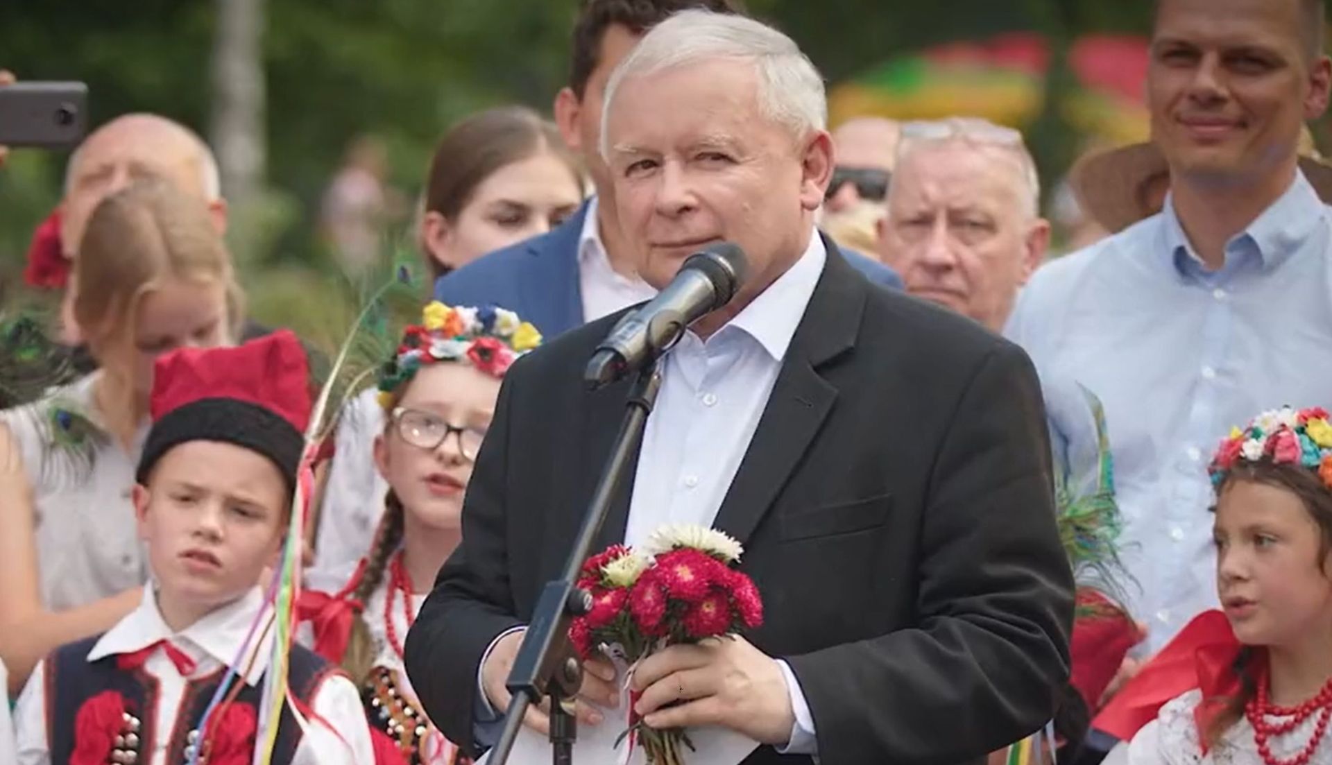 Spot PiS trafił do sieci. Czy o kimś nie zapomnieli? Można się zdziwić