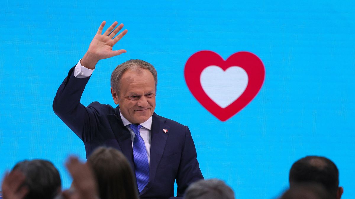 "Od dzisiaj tak się nazywamy". Tusk na konwencji zjednoczeniowej