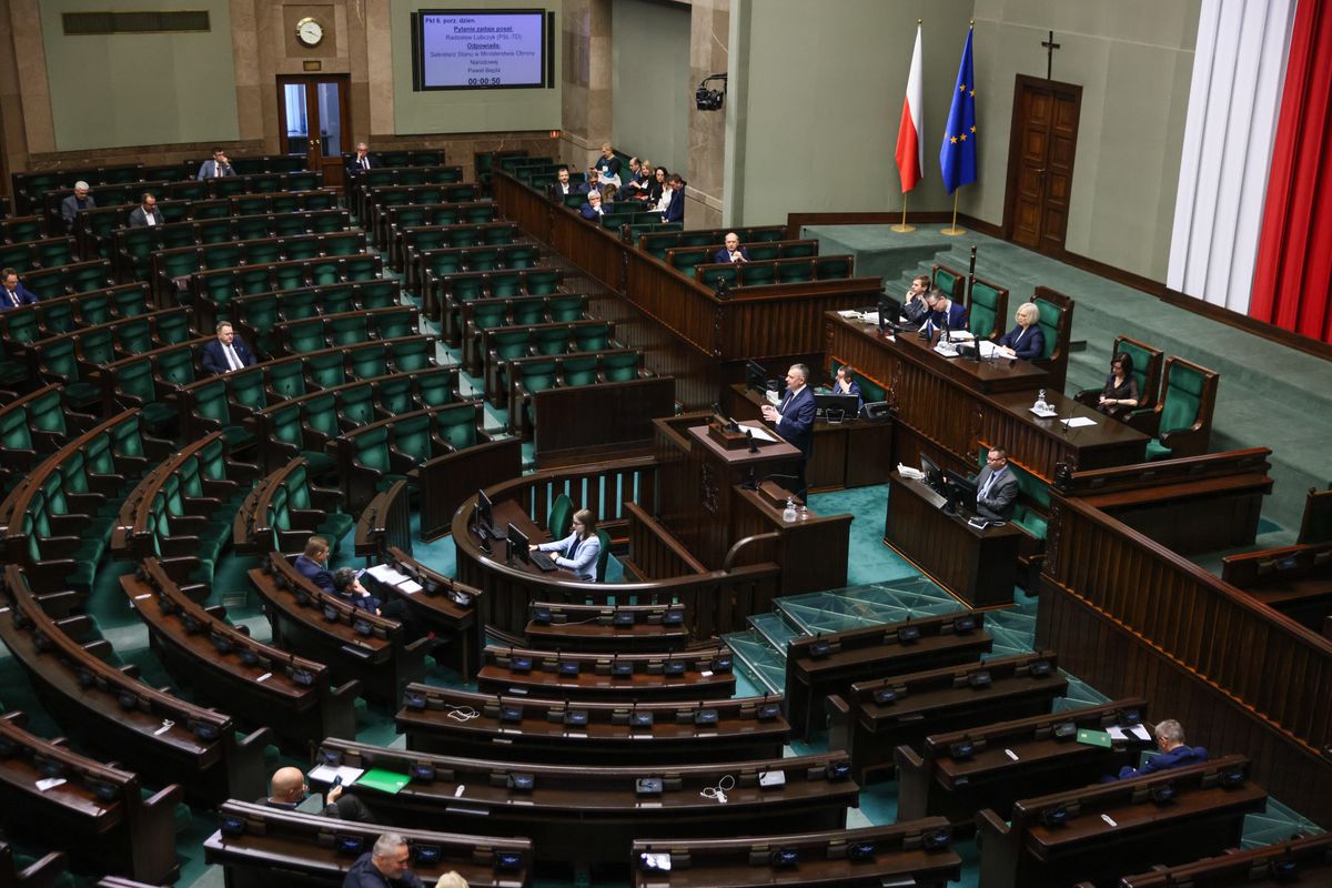 Sejm. Harmonogram obrad 20 marca. Czym posłowie zajmą się dzisiaj? - WP Wiadomości