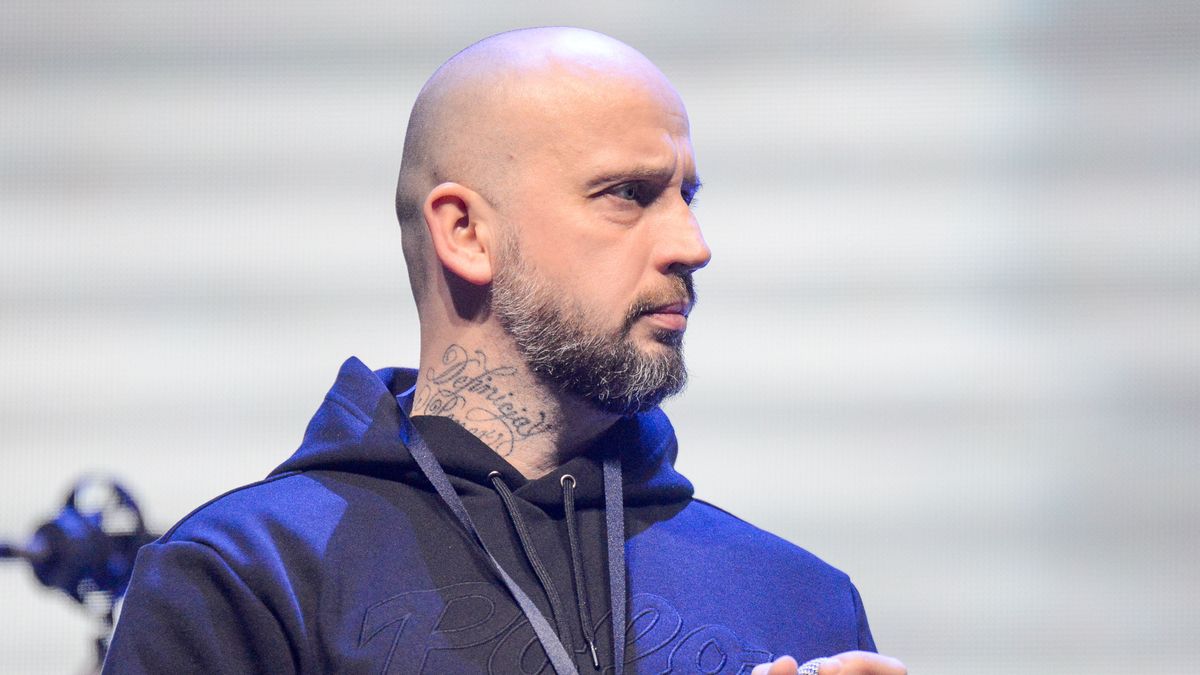 Peja oburzony. "Dziwię się sportowcom, za którymi stanąłem"