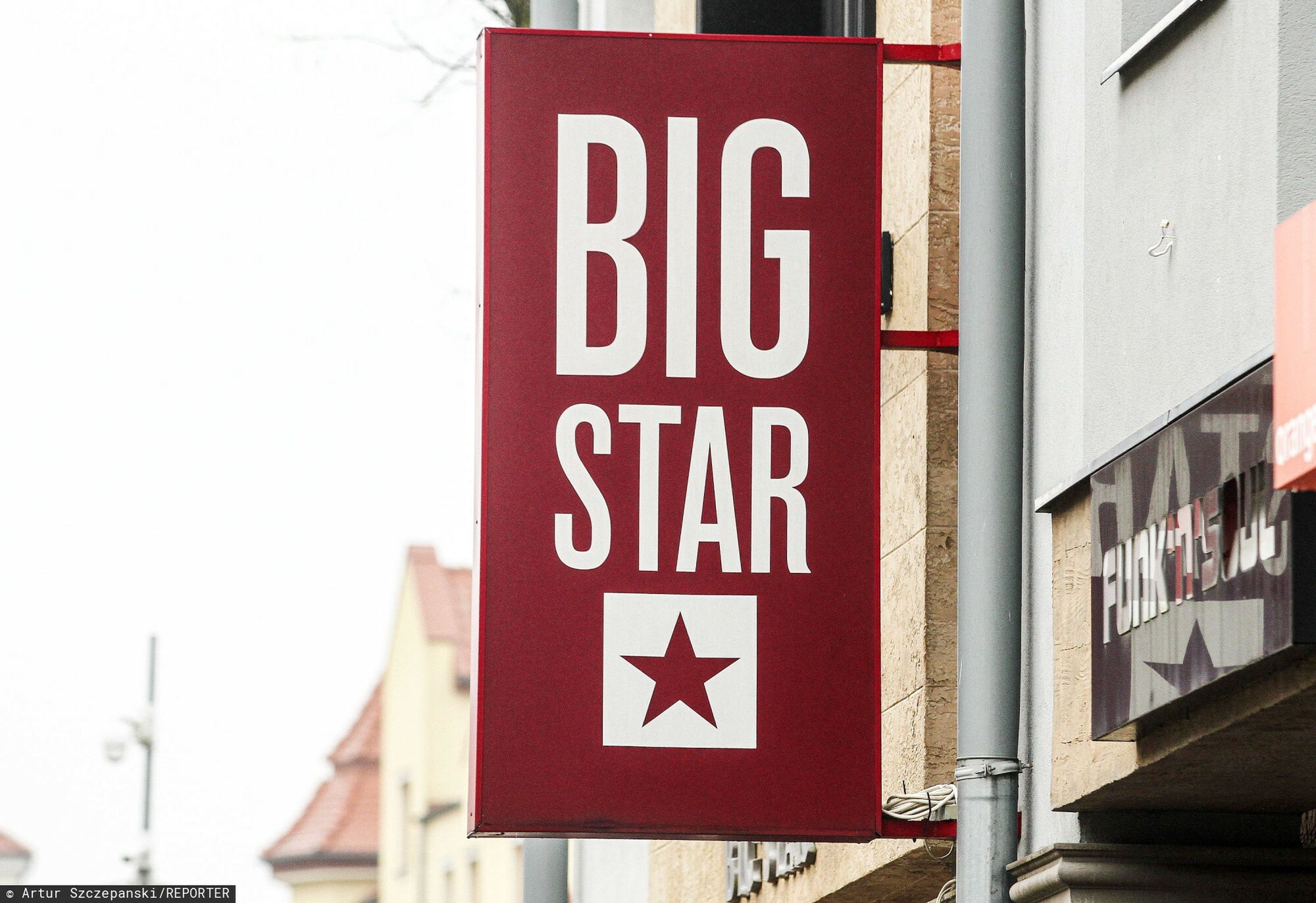 Zmarł Wiesław Kostera. Współtwórca kultowej polskiej marki odzieżowej