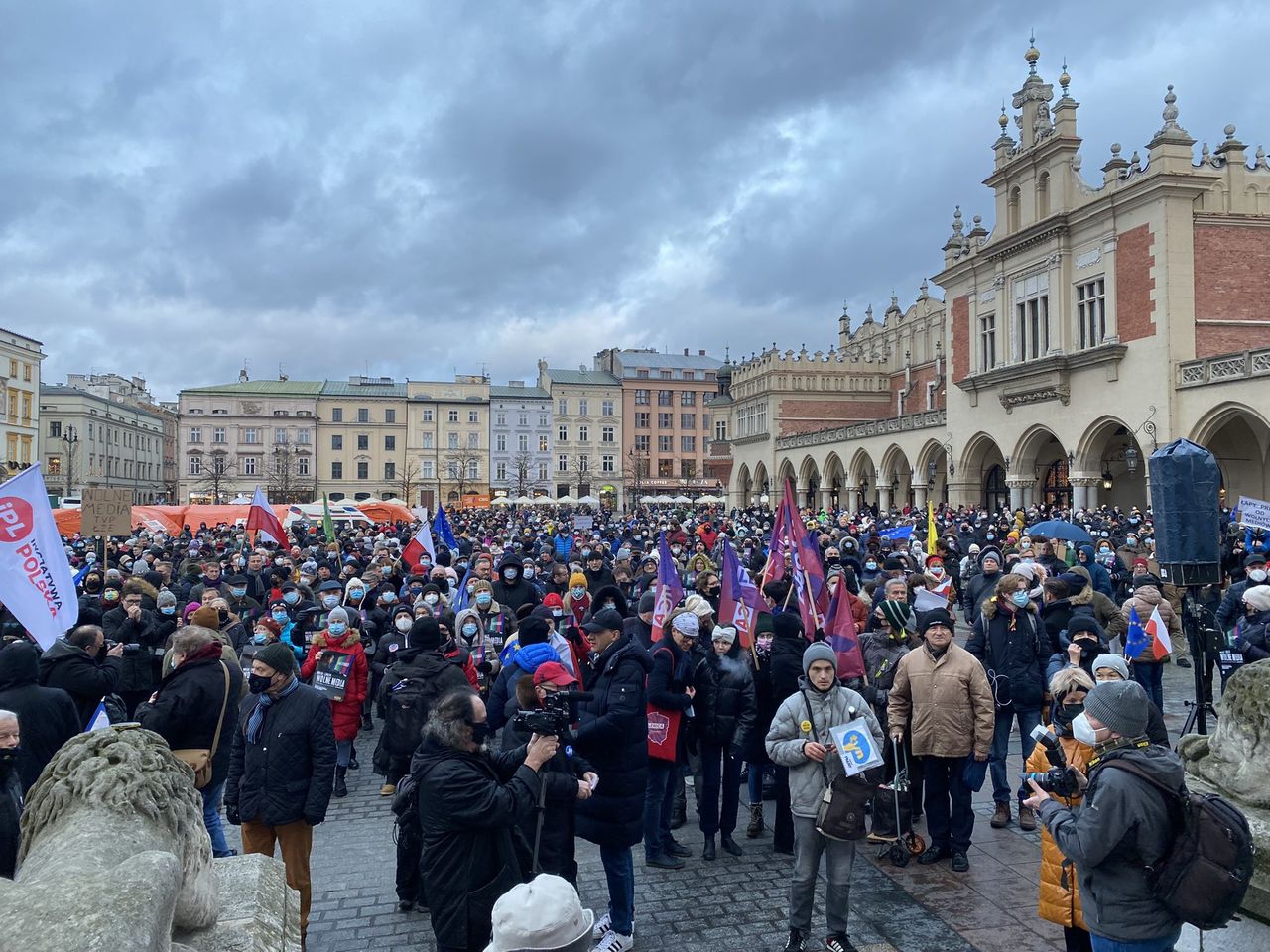 Czesi wyszli na ulice. Protesty w Pradze