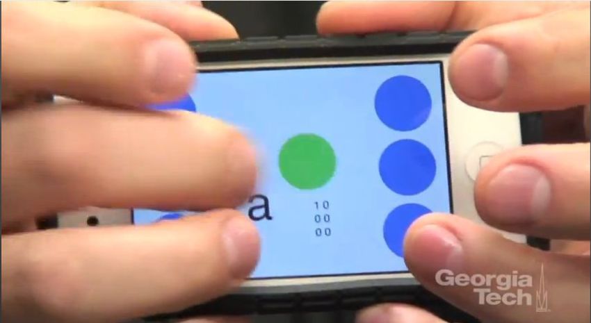 Przełomowa aplikacja na ekrany dotykowe – pisanie bez patrzenia [wideo]