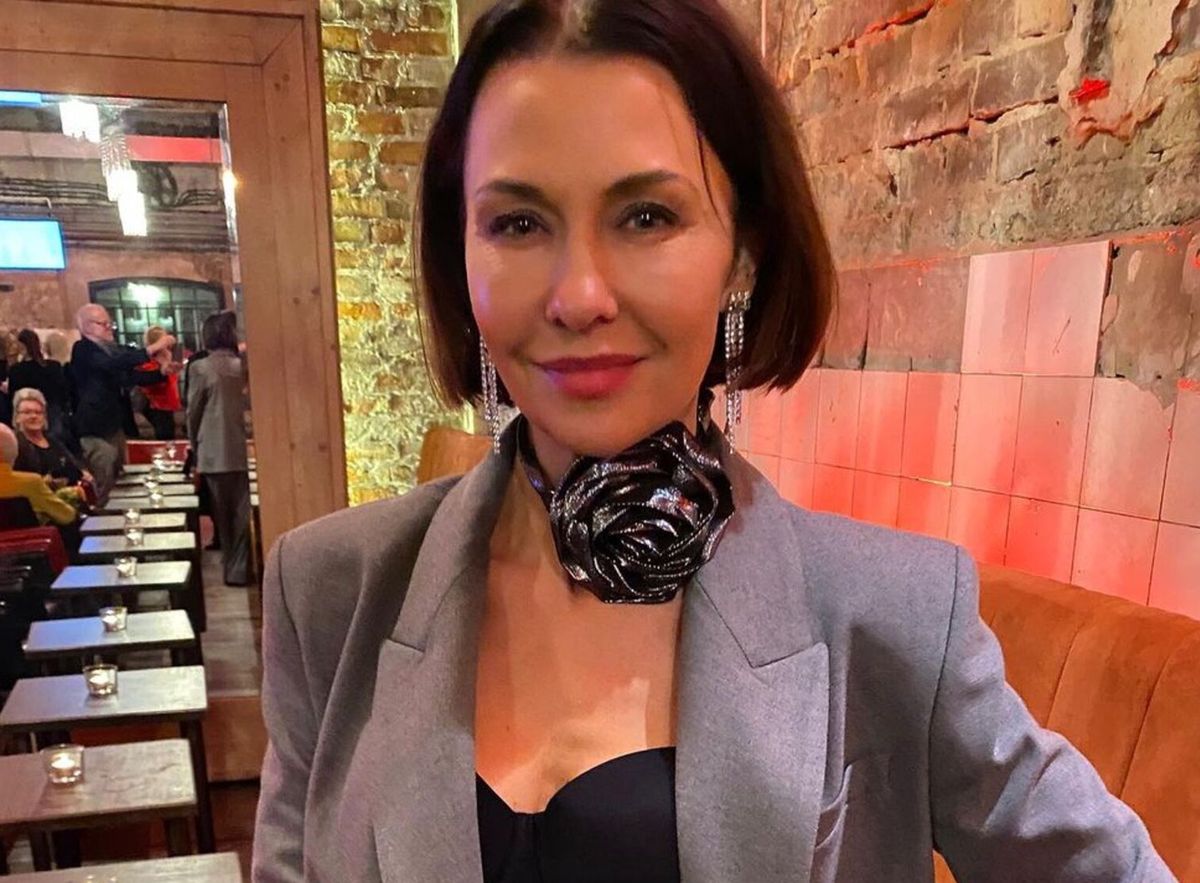 Anna Popek wróciła z wakacji. Na ściance dosłownie promieniała - WP Kobieta