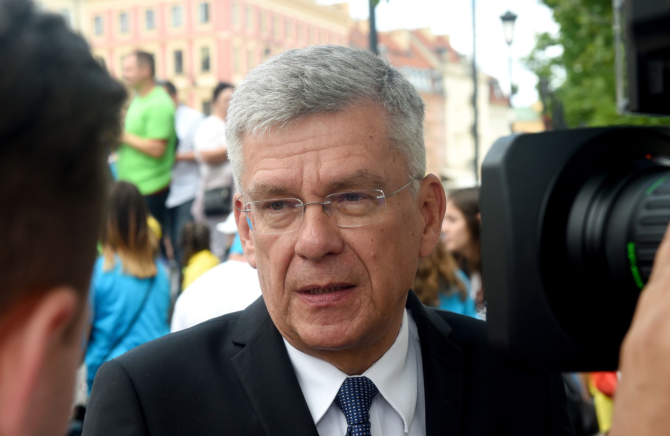 Karczewski ma swój portret. Zawisł wreszcie w Senacie - WP Wiadomości