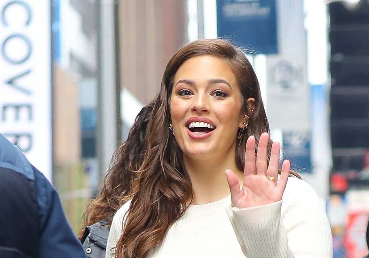 Modelka plus size w nieudanej stylizacji. Wybrała za małe spodnie - WP ...