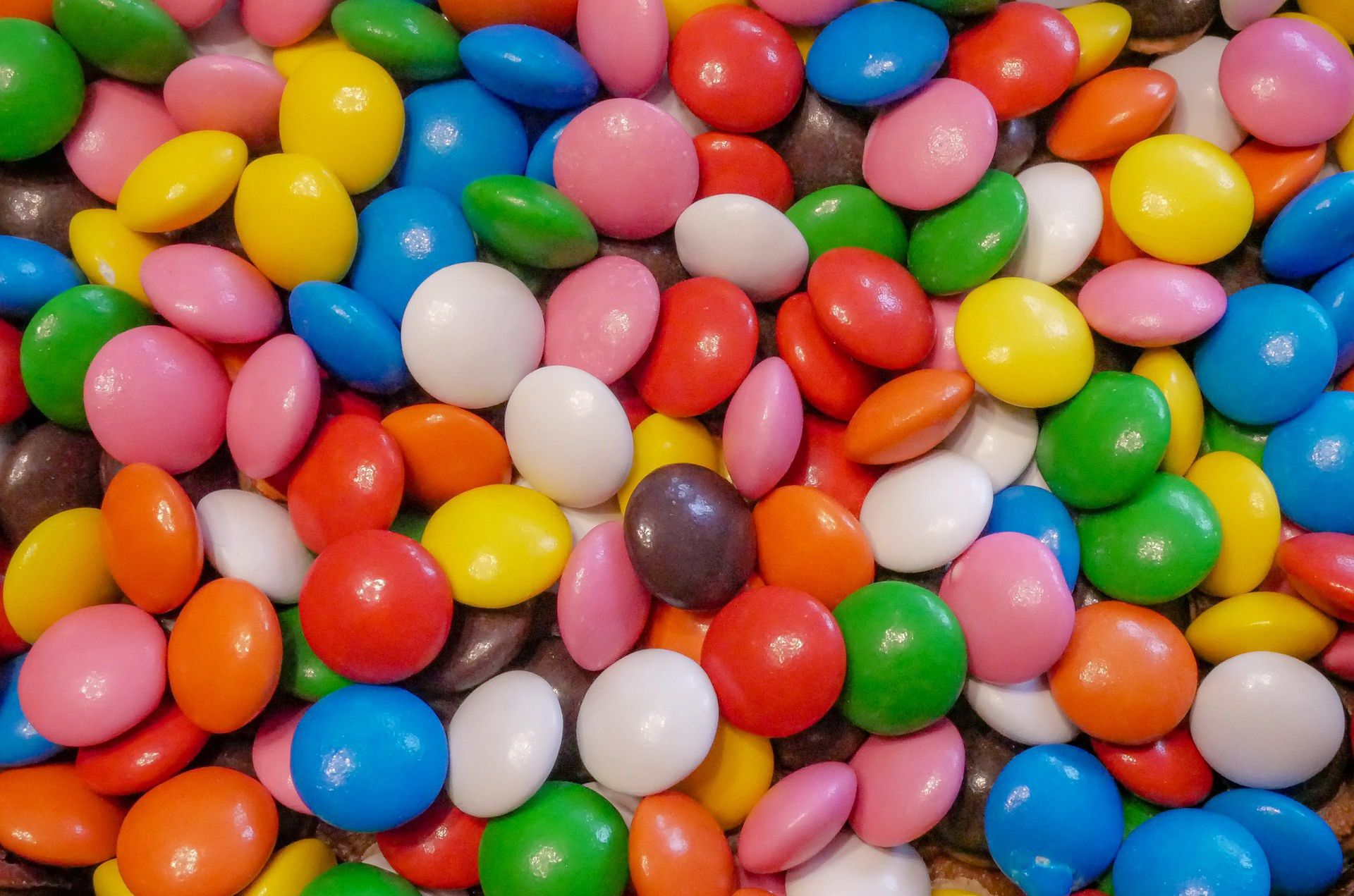 Popularne cukierki Lentilky znikają z fabryk. Czesi kończą produkcję ...