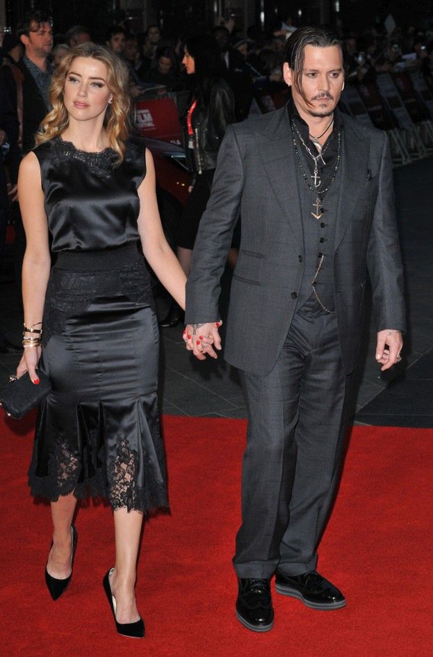 Johnny Depp z Amber Heard i Benedict Cumberbatch z żoną na premierze ...