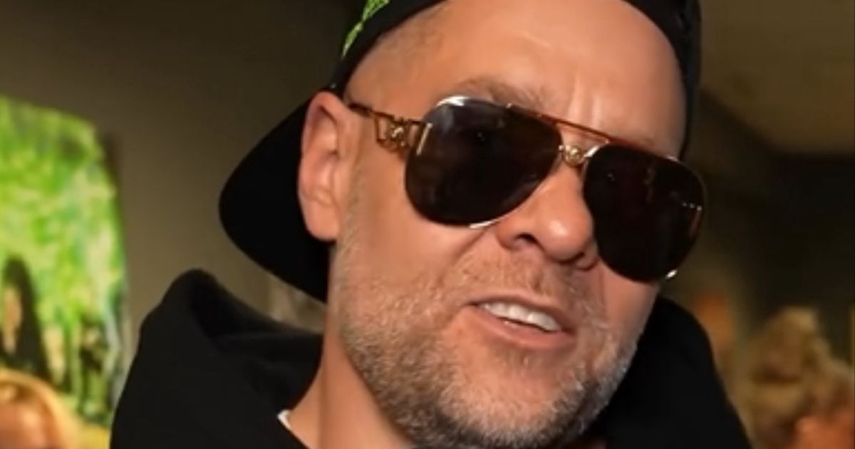 Tede świętował 10-lecie albumu. Rzucił w tłum kluczami do auta i ...