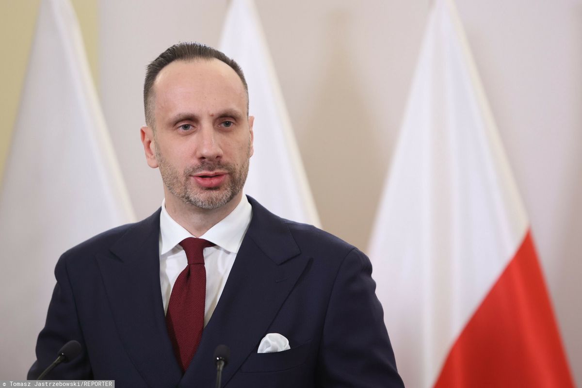 Polityk złożył życzenia. Nie zapomniał o Tusku - WP Wiadomości