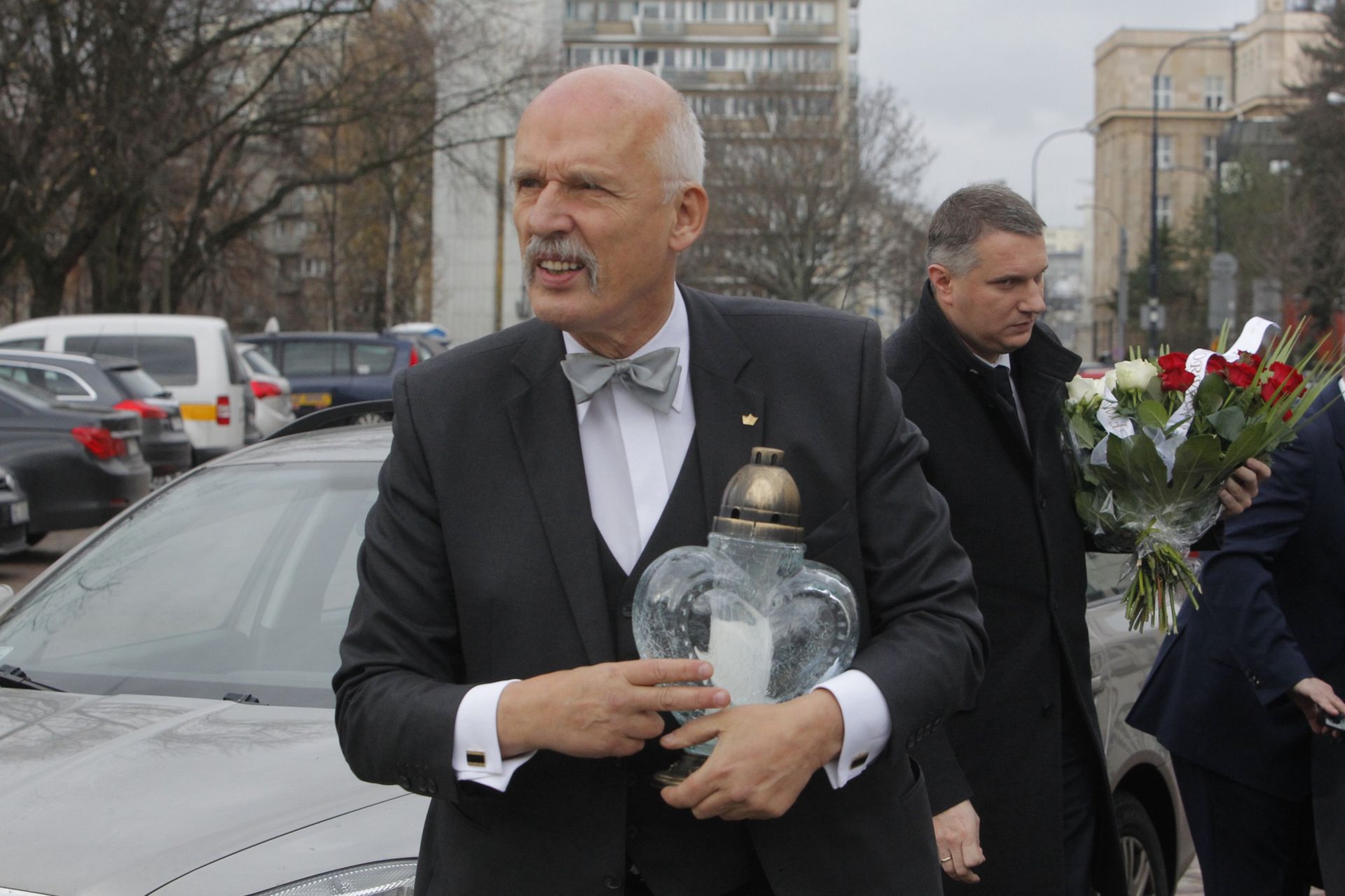Korwin-Mikke "ma dobre wieści" na walentynki. Mówi o kobietach
