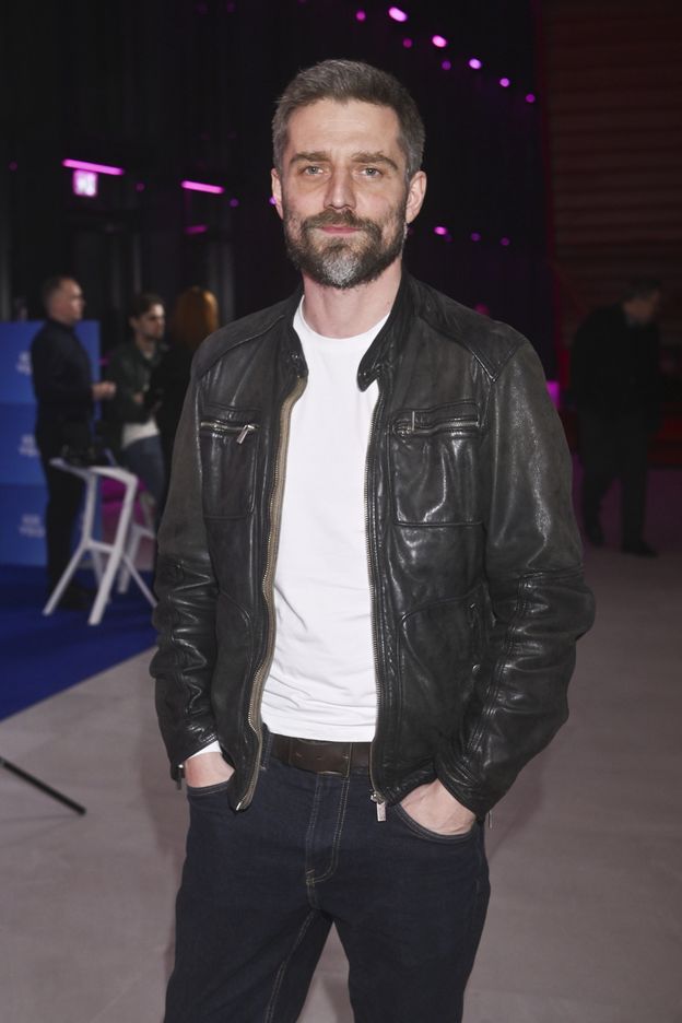 Marcin Rogacewicz zanurzył się w marzeniach o tańcu w nowej relacji ...