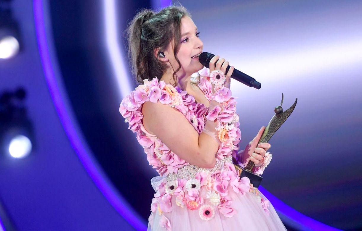 Sanah brała udział w "Voice of Poland" i "Mam talent!". Juror był dla ...