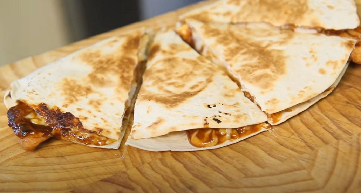 Domowe qurrito. Przepis na przysmak z KFC