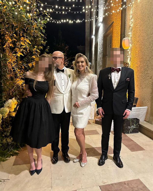 Wystąpiła w kilku sukienkach. Tak prezentowała się na ślubie - Pudelek