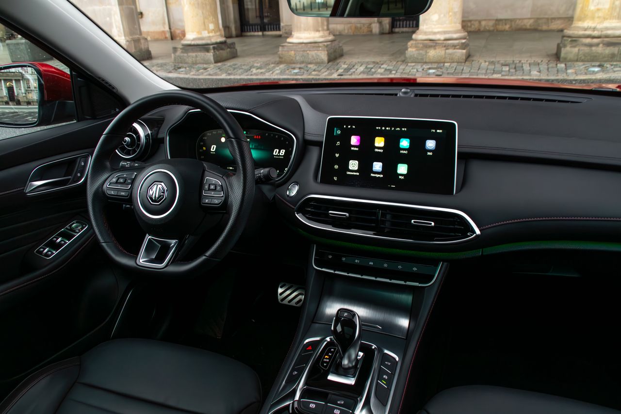 Test: MG HS Exclusive – z dużej chmury mały deszcz