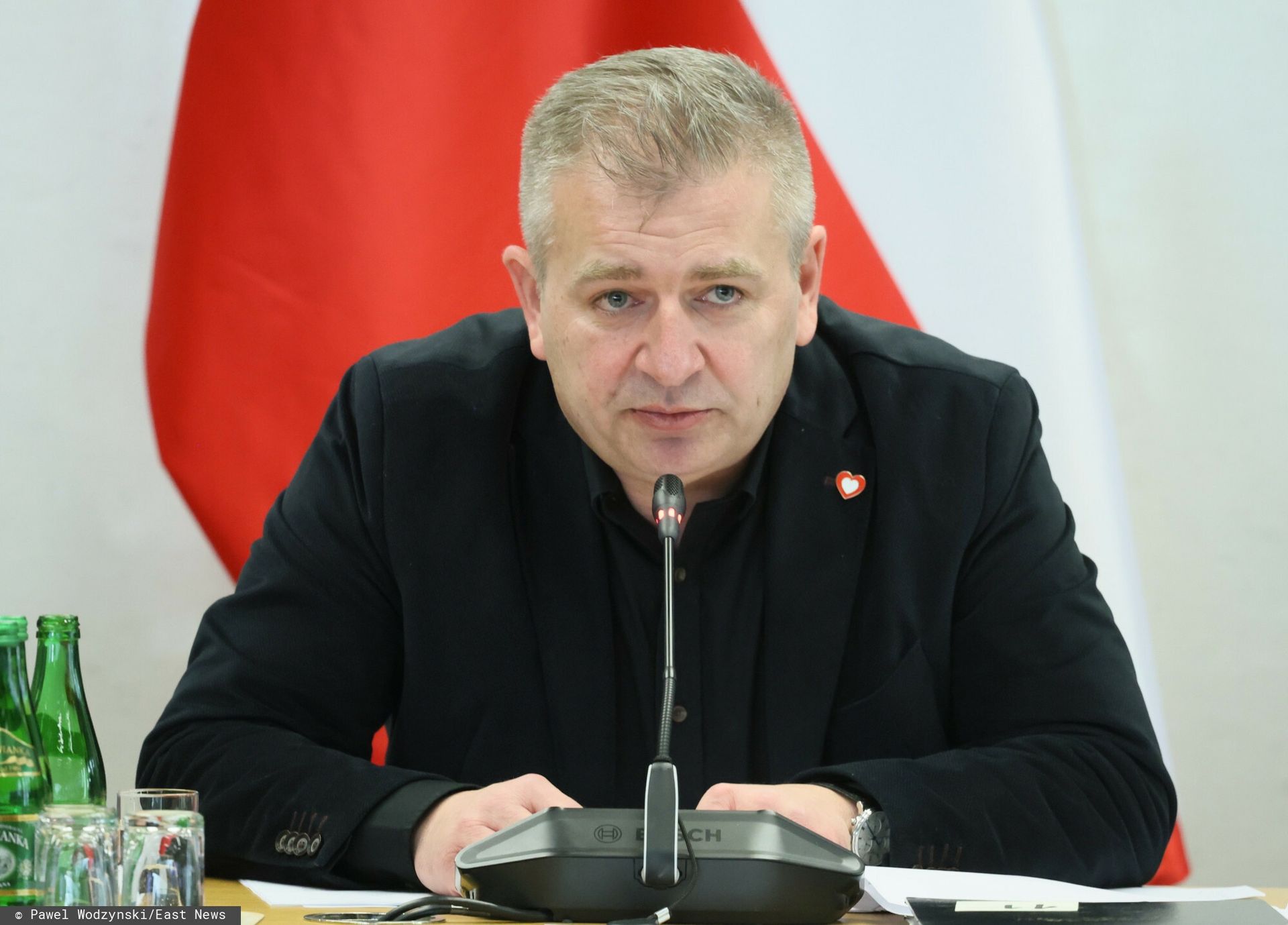 "Dorobił się porszaka, a do partii przylepia syf". Wściekłość i ...