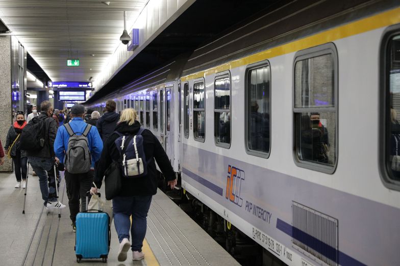 Podróżni wskazali najcięższe grzechy kolei. Drogie bilety PKP IC? Są ...