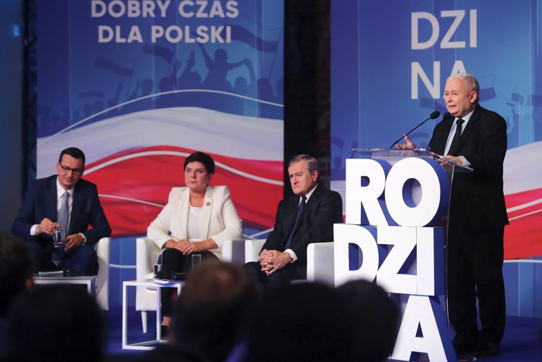 Program PiS. Partia chce 4 proc. PKB na politykę prorodzinną - Money.pl