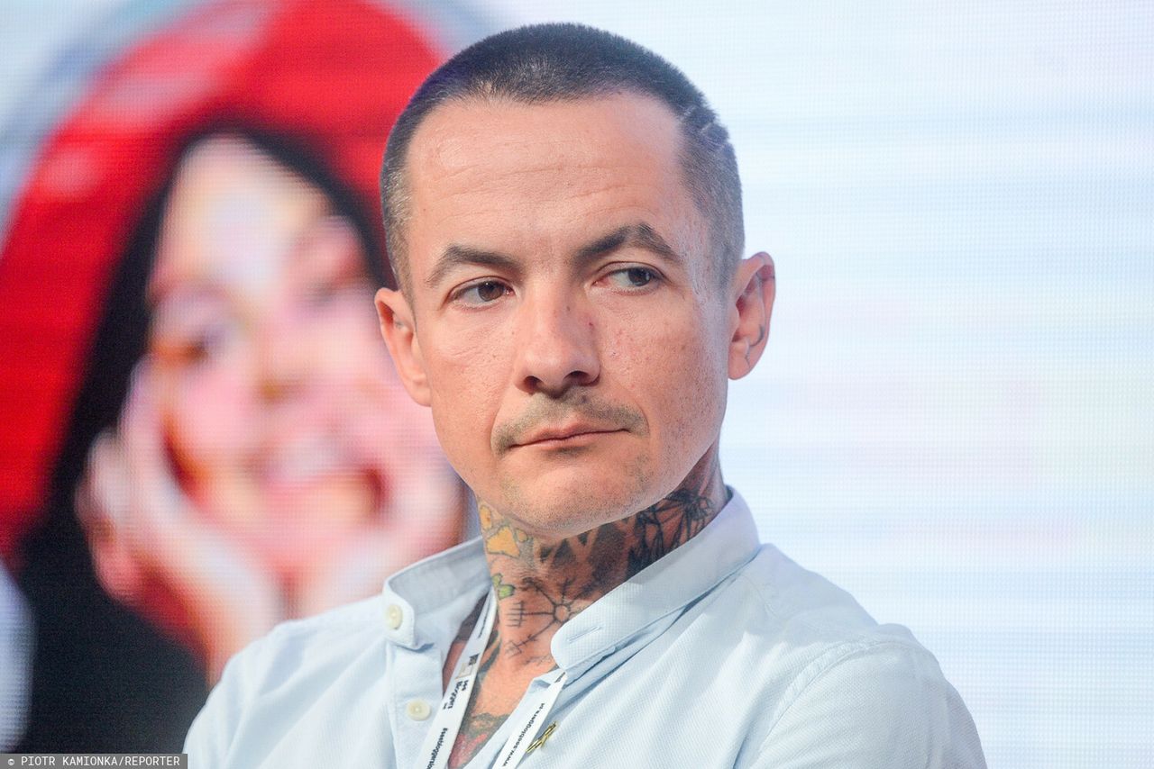 Marcin Józefaciuk szokuje w Sejmie. Nazwał się "sejmowym satanistą"