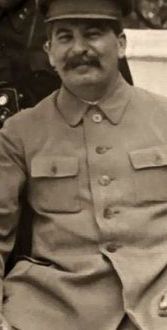 Wasilij Stalin - tragiczne życie syna dyktatora