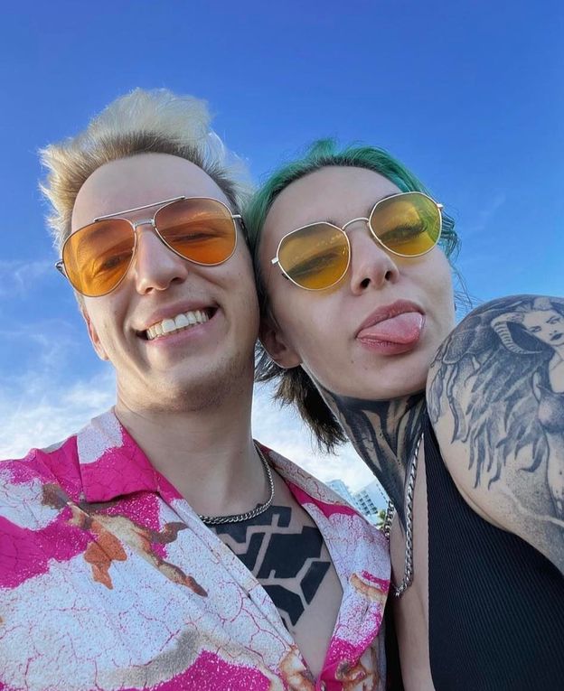 Gimper żyje w otwartym związku. Sheeya się przyznała - Pudelek