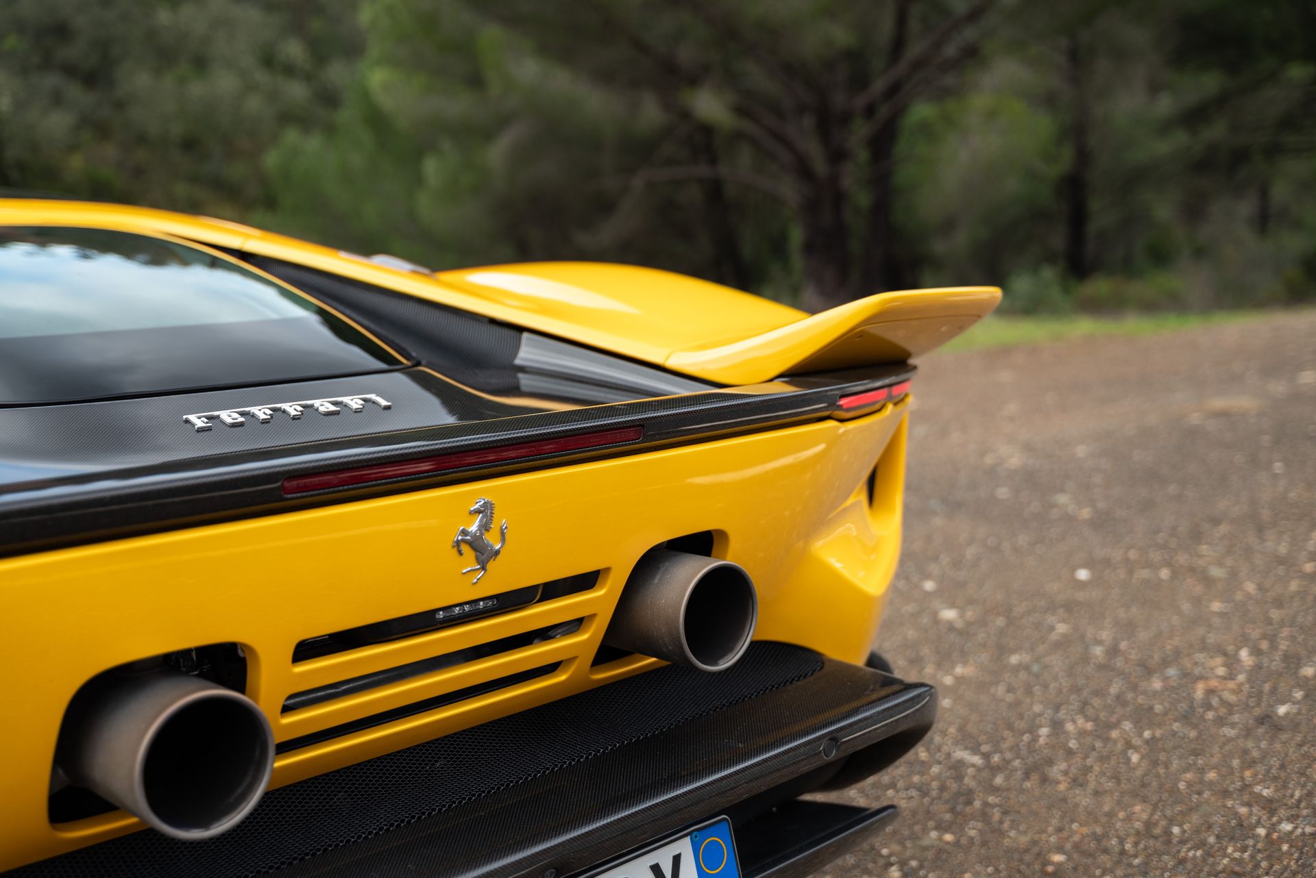 Ferrari uspokaja fanów. Auta spalinowe zostaną w gamie