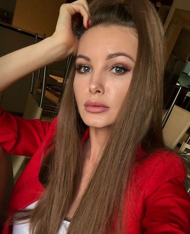 Roxi Gąska zapewnia: "Nie każdy rodzi się z DUŻYM, KRZYWYM NOSEM. Mój ...