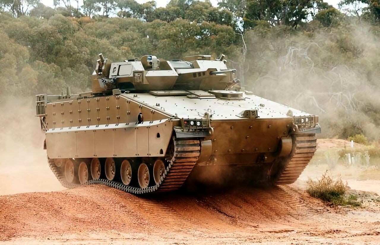 AS21 Redback. Polska Żelazna Dywizja testuje nowy bojowy wóz piechoty